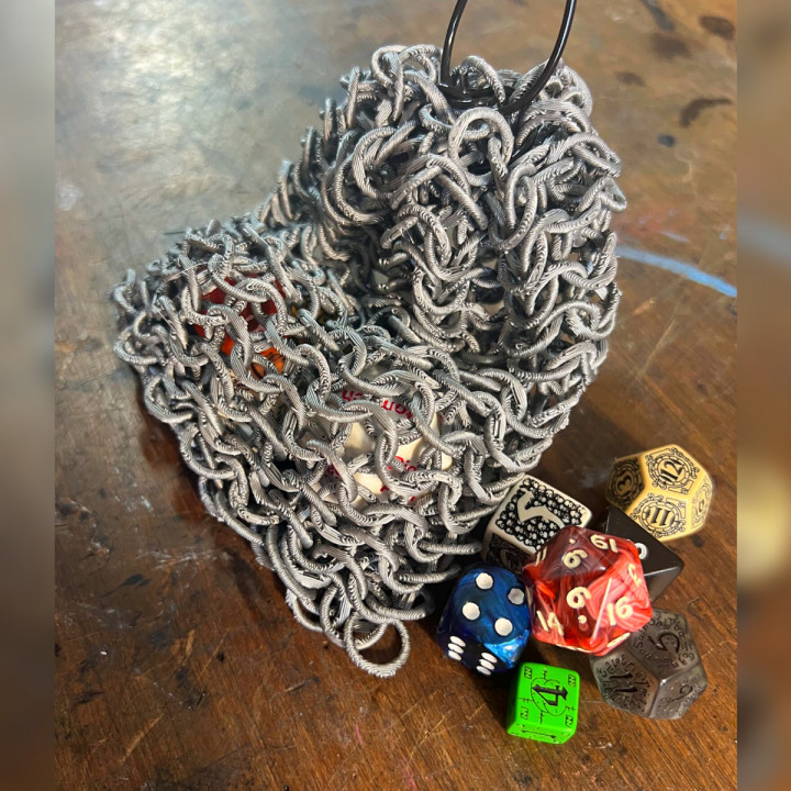 3D Printable Chainmail Dice Bag by Propsmaker