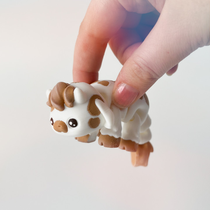 3D Printable Cow Flexi by Layersingreen
