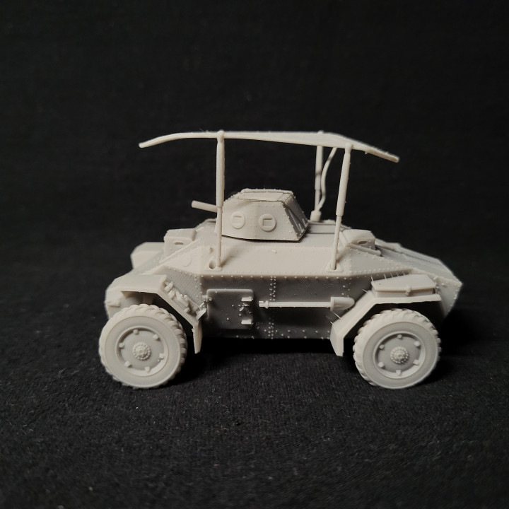 3D Printable 40M Csaba Armoured Car + 3 Tankmen (Hungary, WW2) by Wargame3d