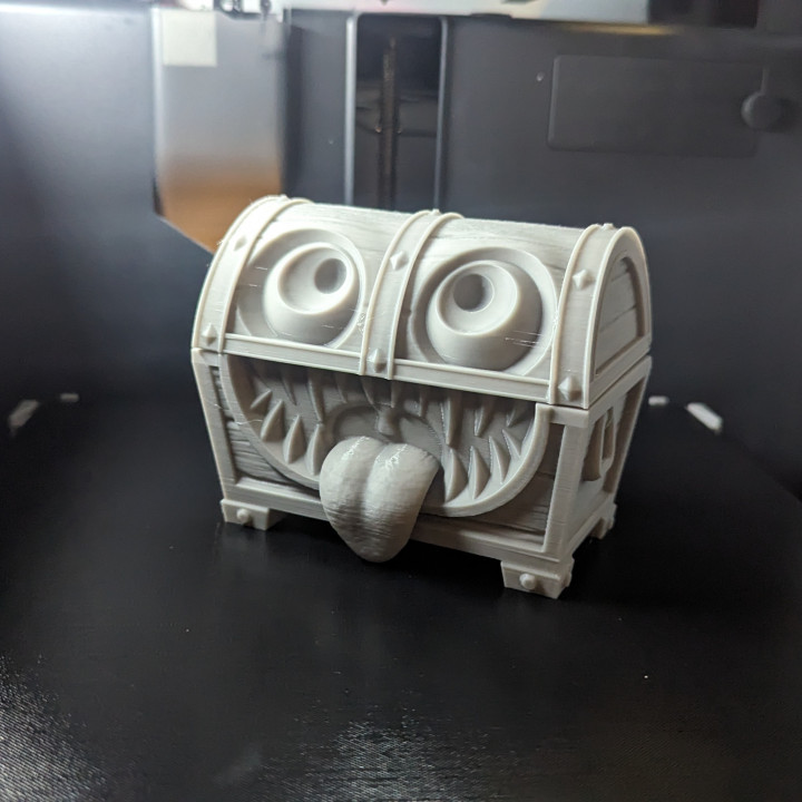 3D Printable Cute Mimic Dice Vault - SUPPORT FREE! by FatesEnd