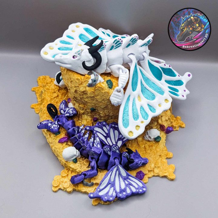 3D Printable Gold Dragon Hoard Display by Kirsten M