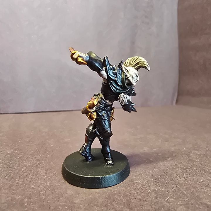 3D Print of Blademaster Mordrin Duskblade (Blacktongue Assassins) by ...