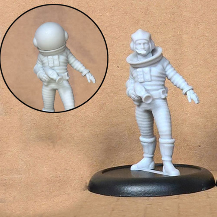 3D Printable Retro Astronaut Bundle by Cold War Miniatures