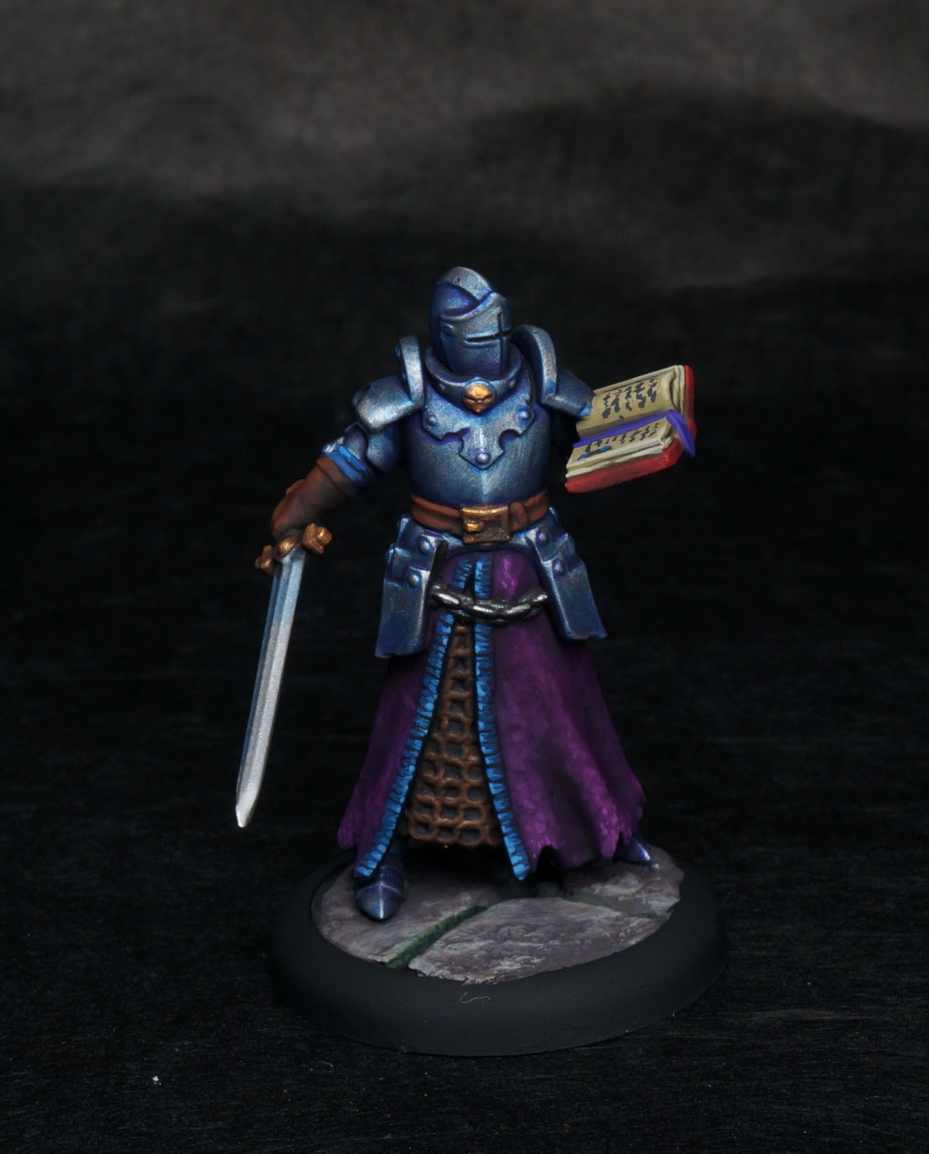 3D Printable Priest Knight casting spell + variant by Galaad Miniatures
