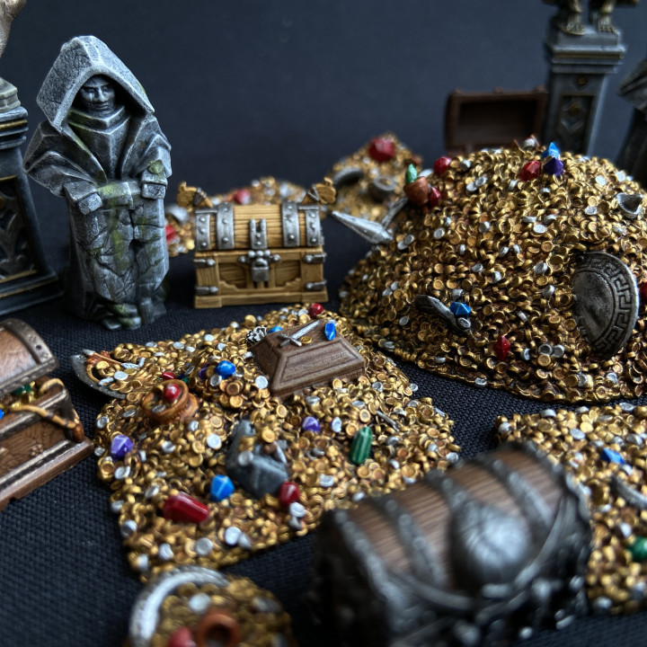 3D Printable Treasure Room by Tiny Furniture