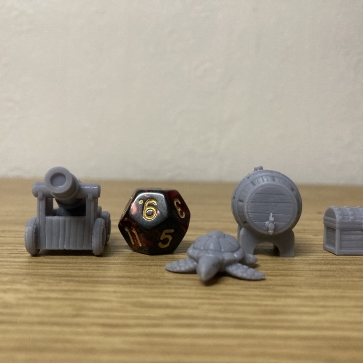 3D Printable Pirate Decor - Canon, Chest and Cask. by Savage Saurian ...