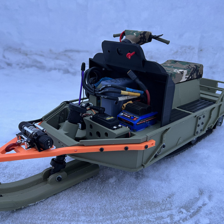 Download G-Bear twin tracked rc snowmobile von Frode Fjøslid Simensen