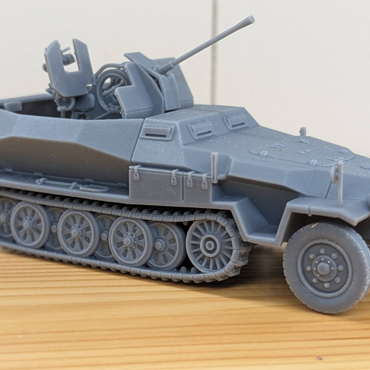 3D Printable Half-track Sd.Kfz.251/17 Ausf.C with 2cm Flak 38 + Crewmen ...