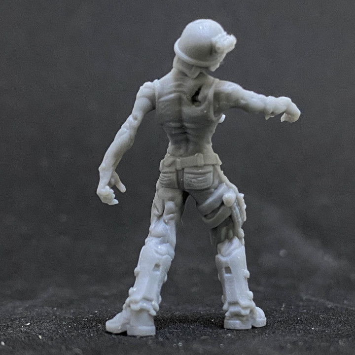 3D Printable ZOMBIE COLONIAL MARINE by PAPSIKELS MINIATURES