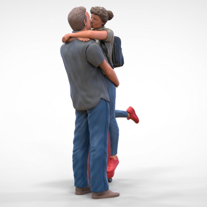 3D Printable A couple saying goodbye at the station 3D print model by ...