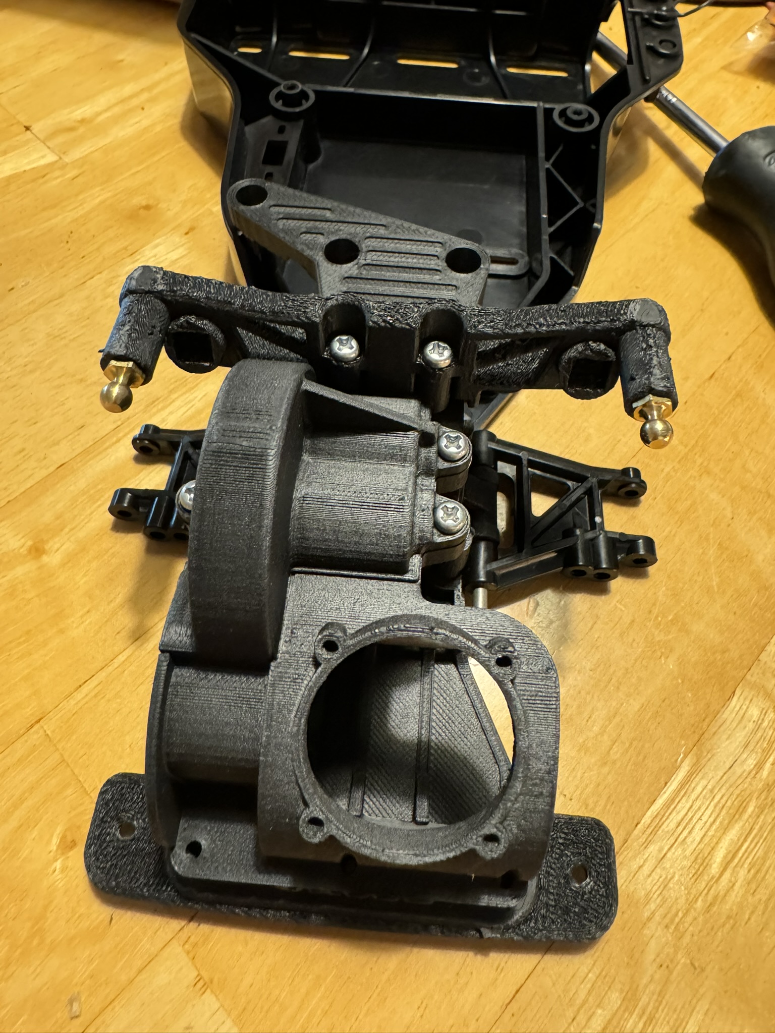 3D Printable Tamiya FF01 Front Gearbox/Bulkead by AMPro Engineering