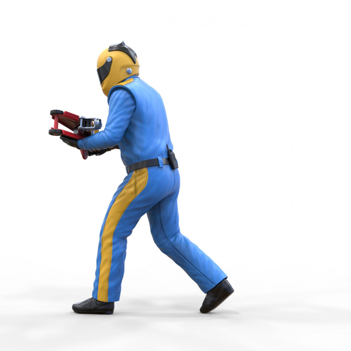 3D Printable N4 PIT CREW WITH CAR JACK by 3DP Miniatures