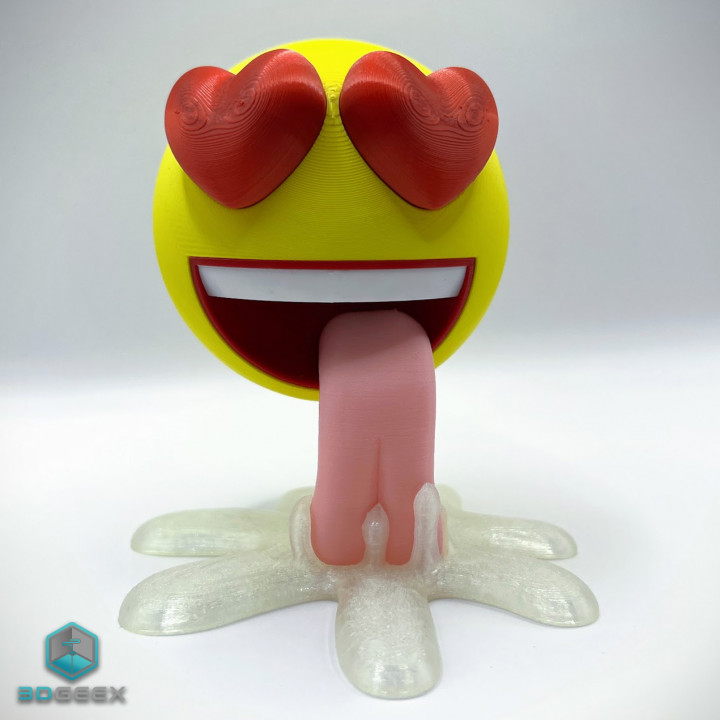 3D Printable Drooling Love Emoji Pencil Holder by 3DGeex