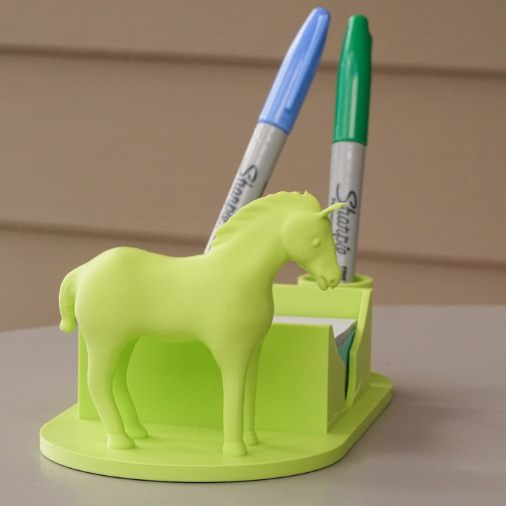 3D Printable Horse Post-it dispenser by Philippe Barreaud