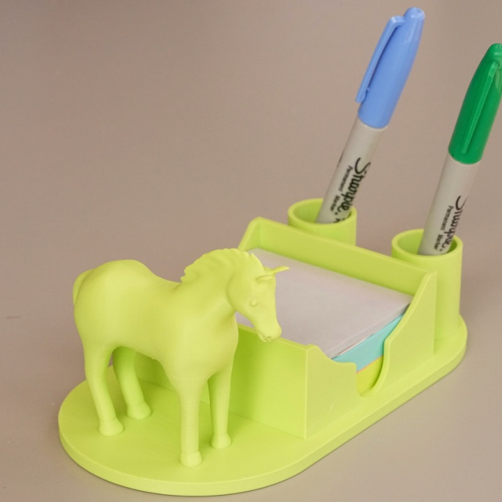 3D Printable Horse Post-it dispenser by Philippe Barreaud