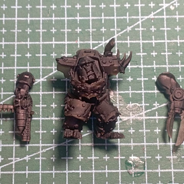 3D Printable Heavy Strikerz Posse by dakkadakka.store