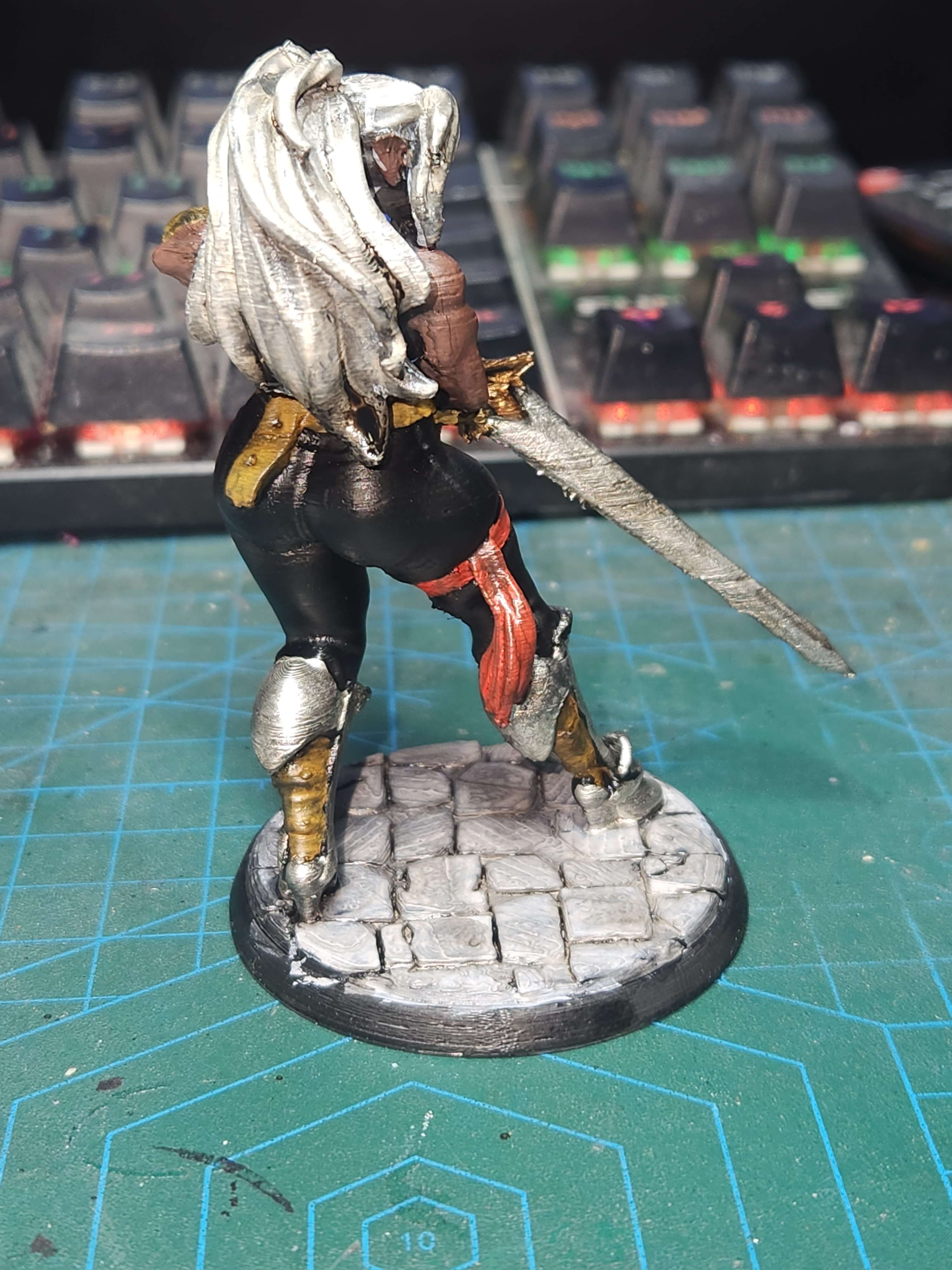 3D Printable Sybil the Elf Warrior by Twin Goddess Miniatures