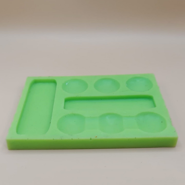 3D Printable Casting Mold for a Silicone Pallet by silviogesell1