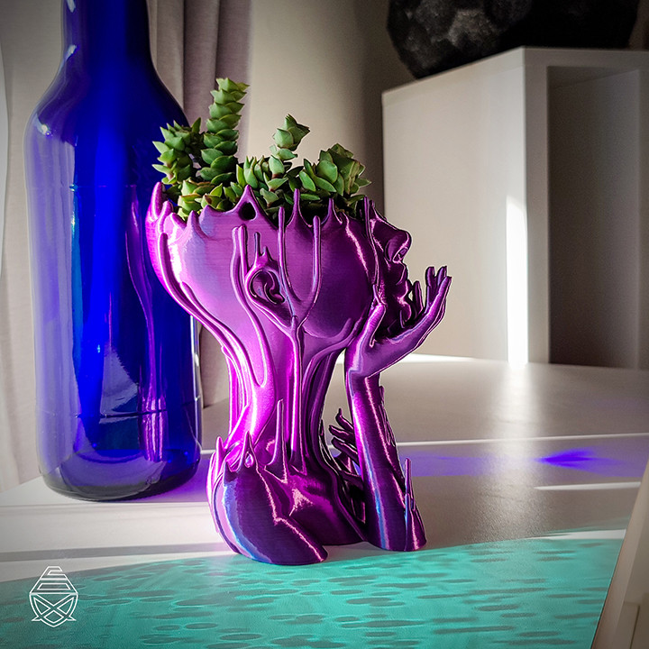 3D Printable Melted Girl by PipeCox