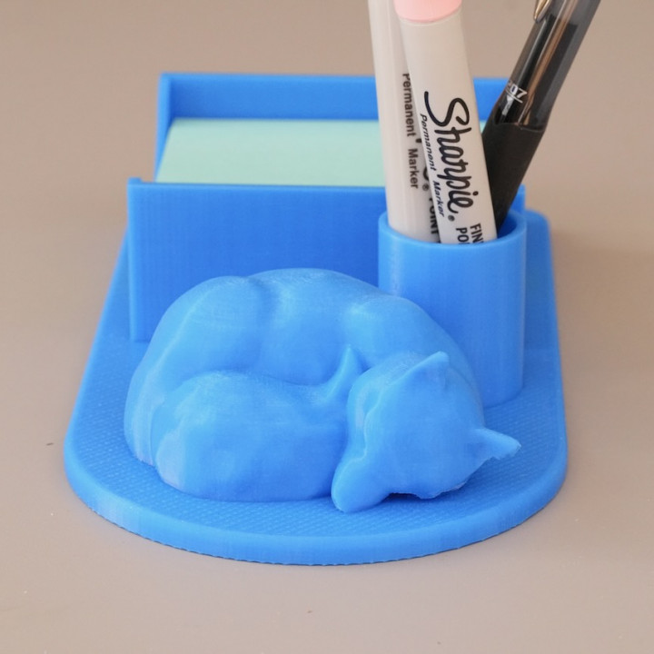 3D Printable Sleeping Fox Post-it Dispenser by Philippe Barreaud