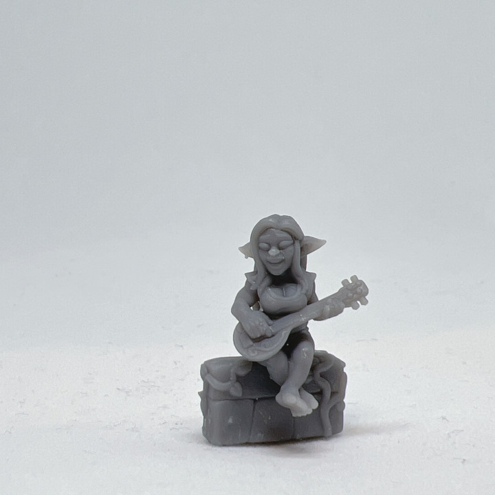 3D Printable Female goblin musician by Willy Kao