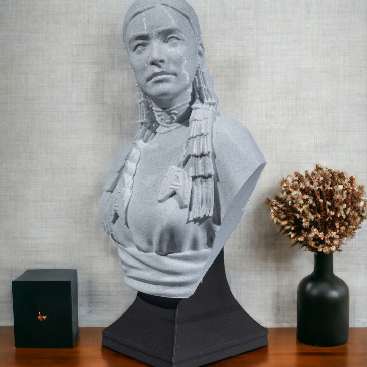 3D Printable Women of the World - Native American by Stlflix
