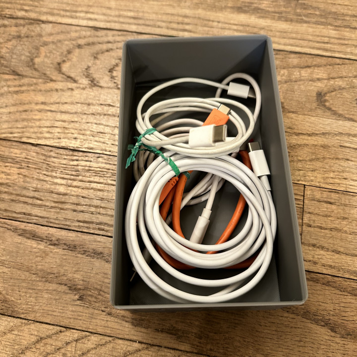 3D Printable Box for USB-C cables by Griffin