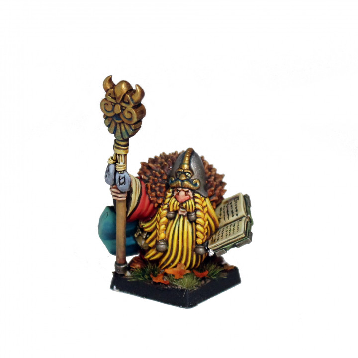 3D Printable Runesmith by MOMminiatures