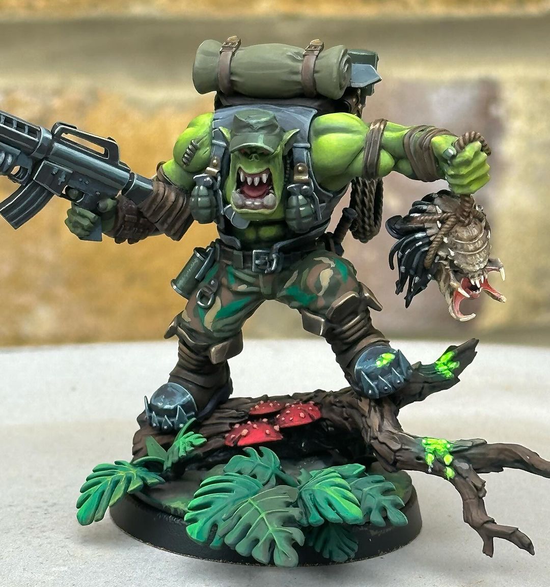 3D Printable Ork Kommando Boss by MeshBrain Lab
