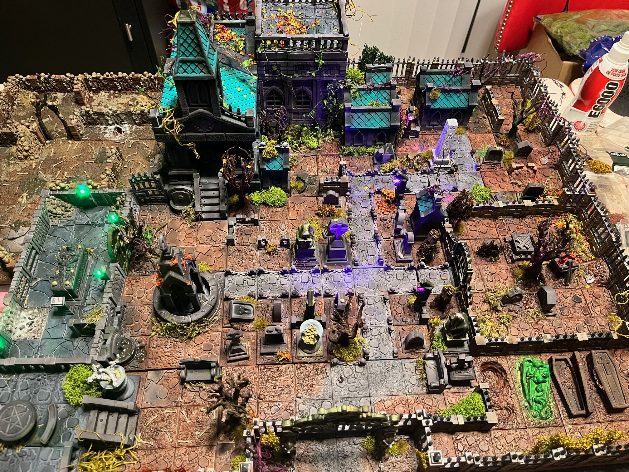 3D Printable THE HAUNTED GRAVEYARD (Dungeon Blocks) by Dungeon Blocks