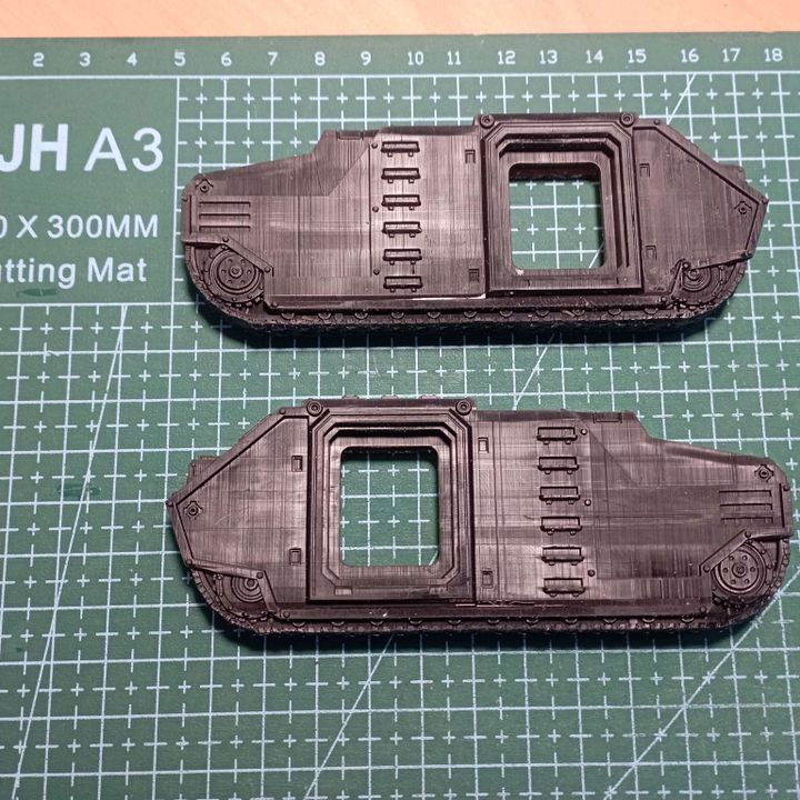 3D Printable Space Knights APC by dakkadakka.store