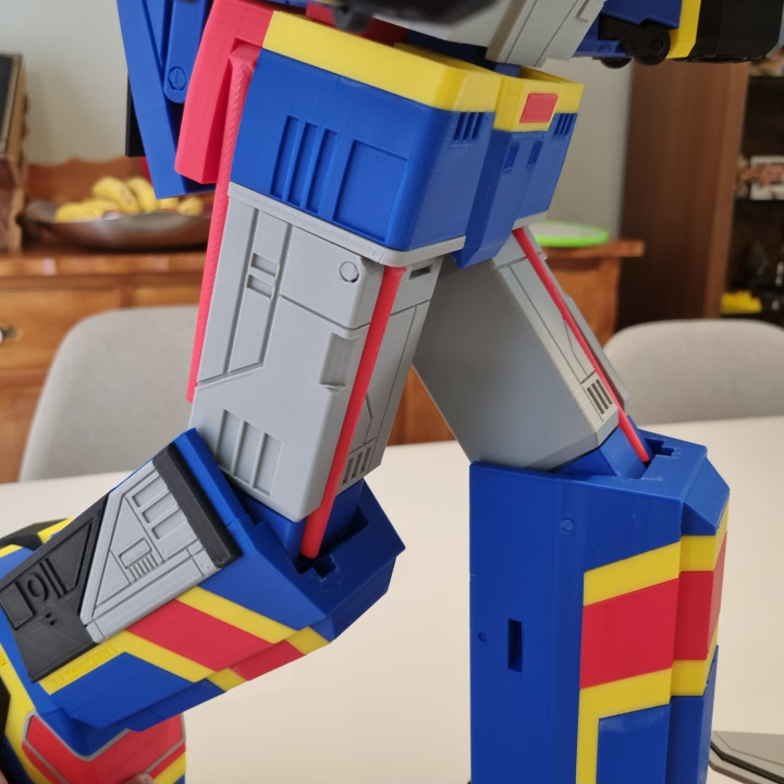 3D Printable Change Robo - Changeman by Eduardo Germani Martins