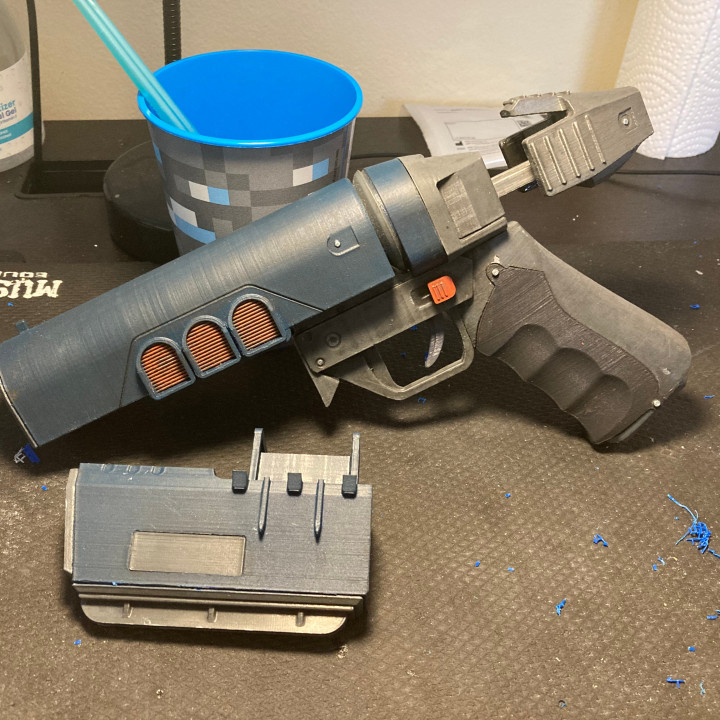 3D Printable Fallout 76 - Crusader Pistol by Lucas