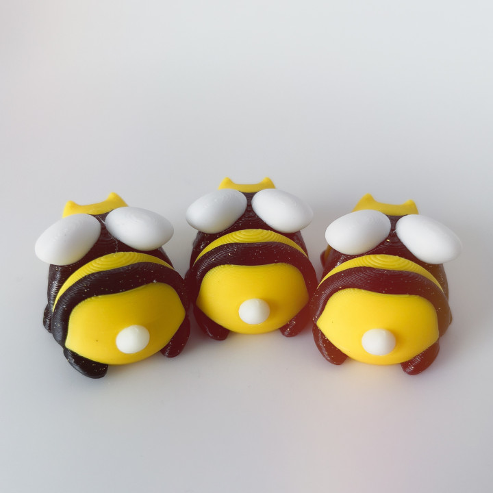 3D Printable Bee Flexi by Layersingreen