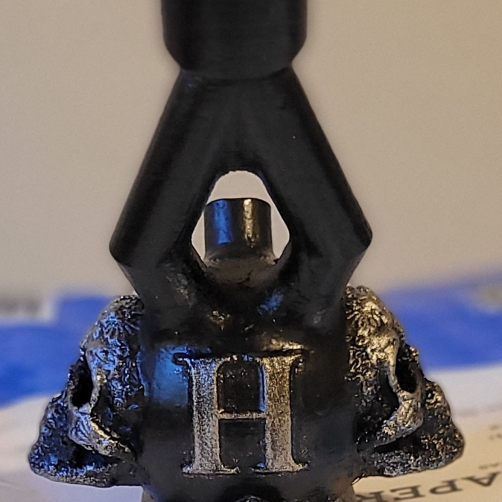 3D Printable Skull Bong by Chad Carpenter