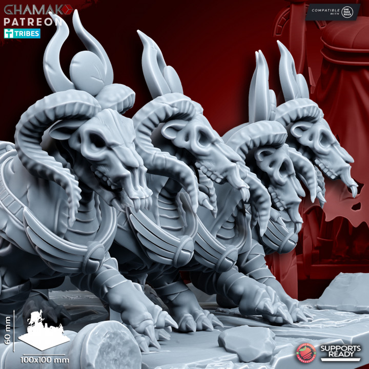 3D Printable God-Queen on chariot by Ghamak