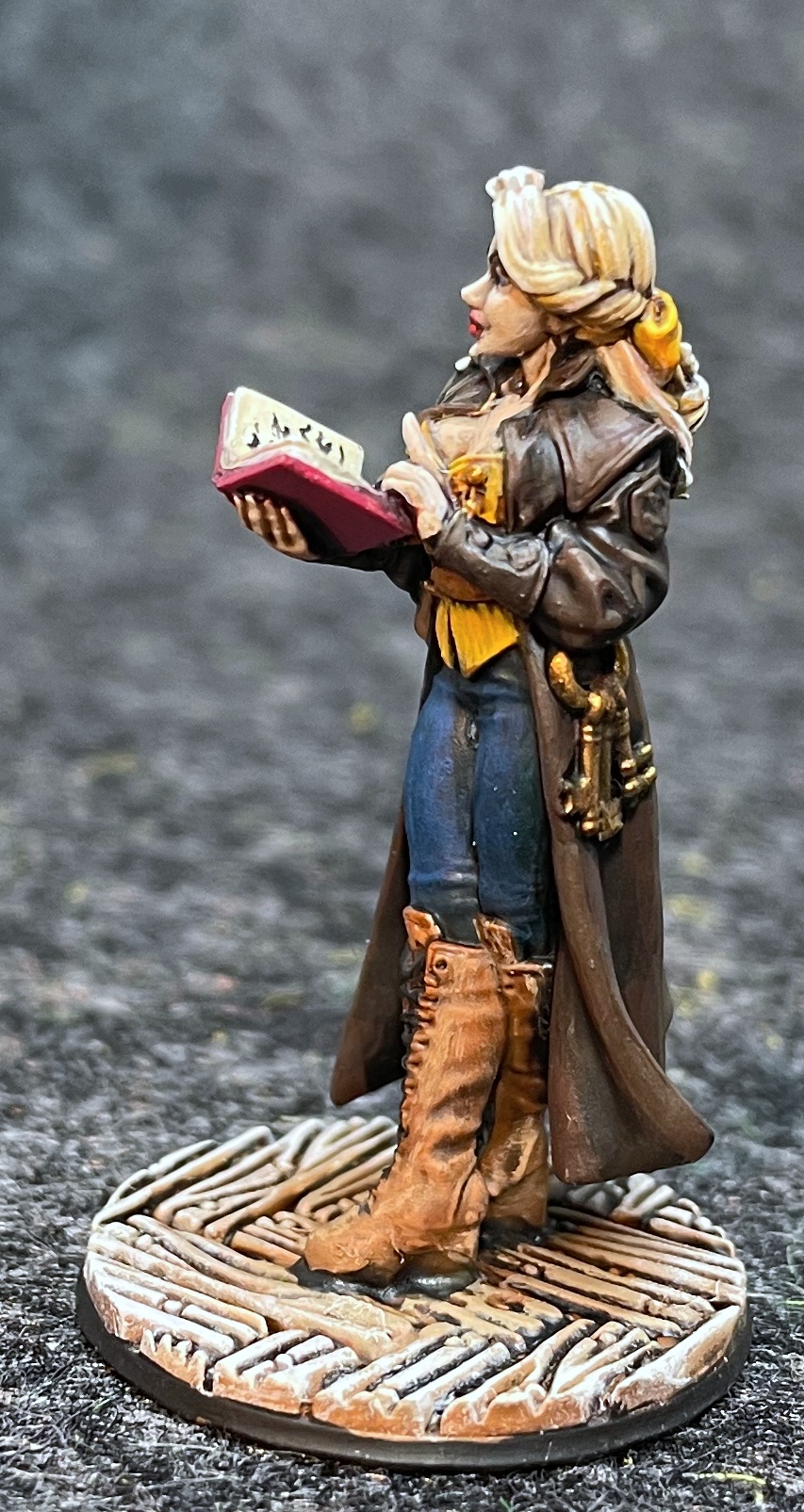 3D Printable Female Wizard - Colette the Female Wizard ( Female Wizard ...