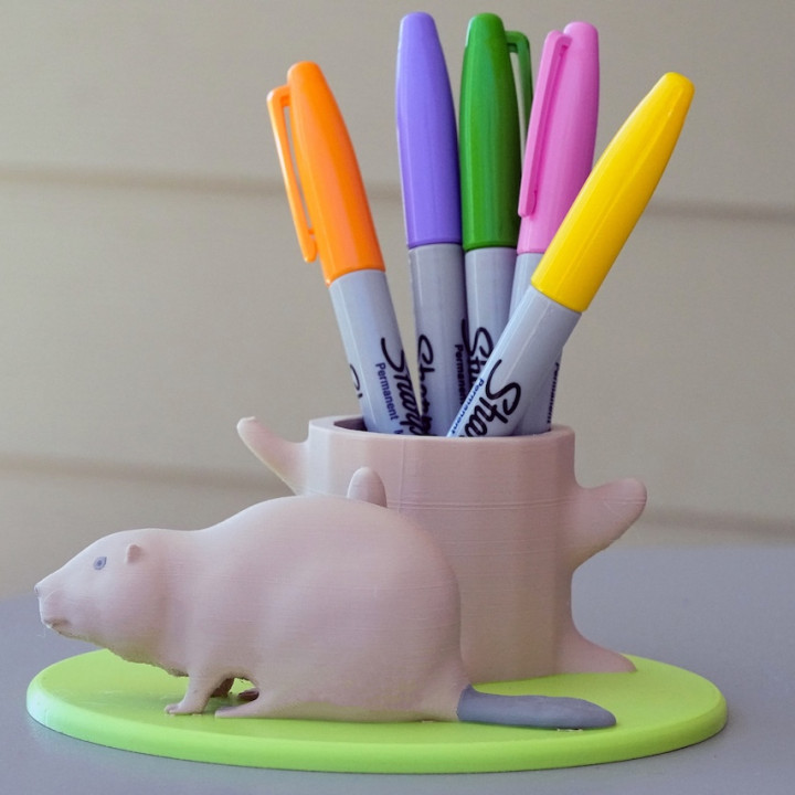 3D Printable Beaver pen holder by Philippe Barreaud