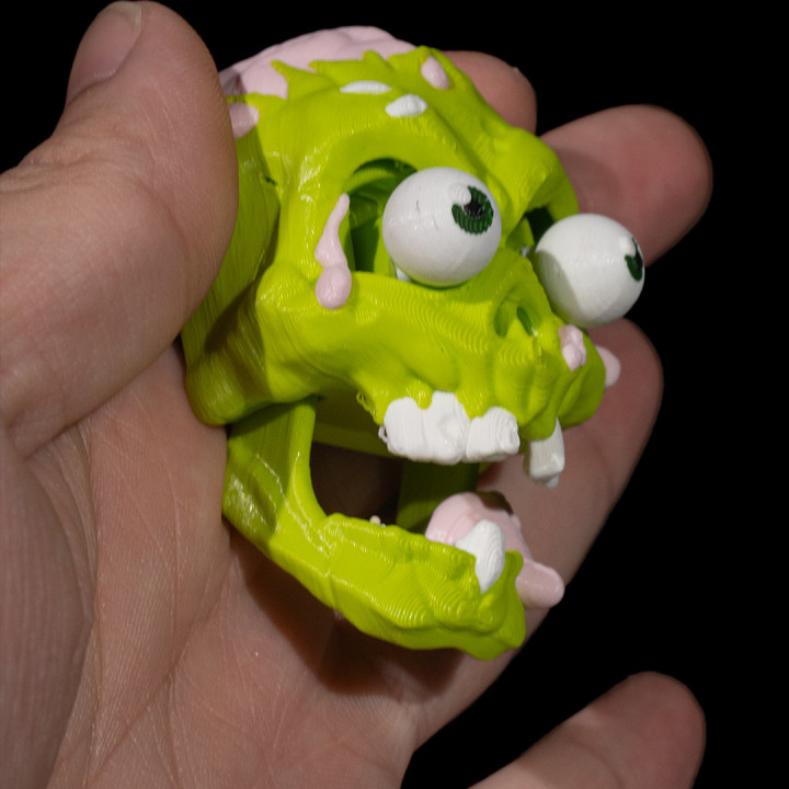 3D Printable Portable Zombie Keychain by Stlflix