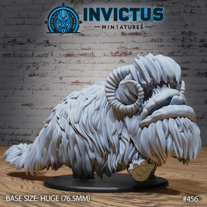 3D Printable Fluffy Beast Running / Alien Snow Creature / Tusked Ice ...