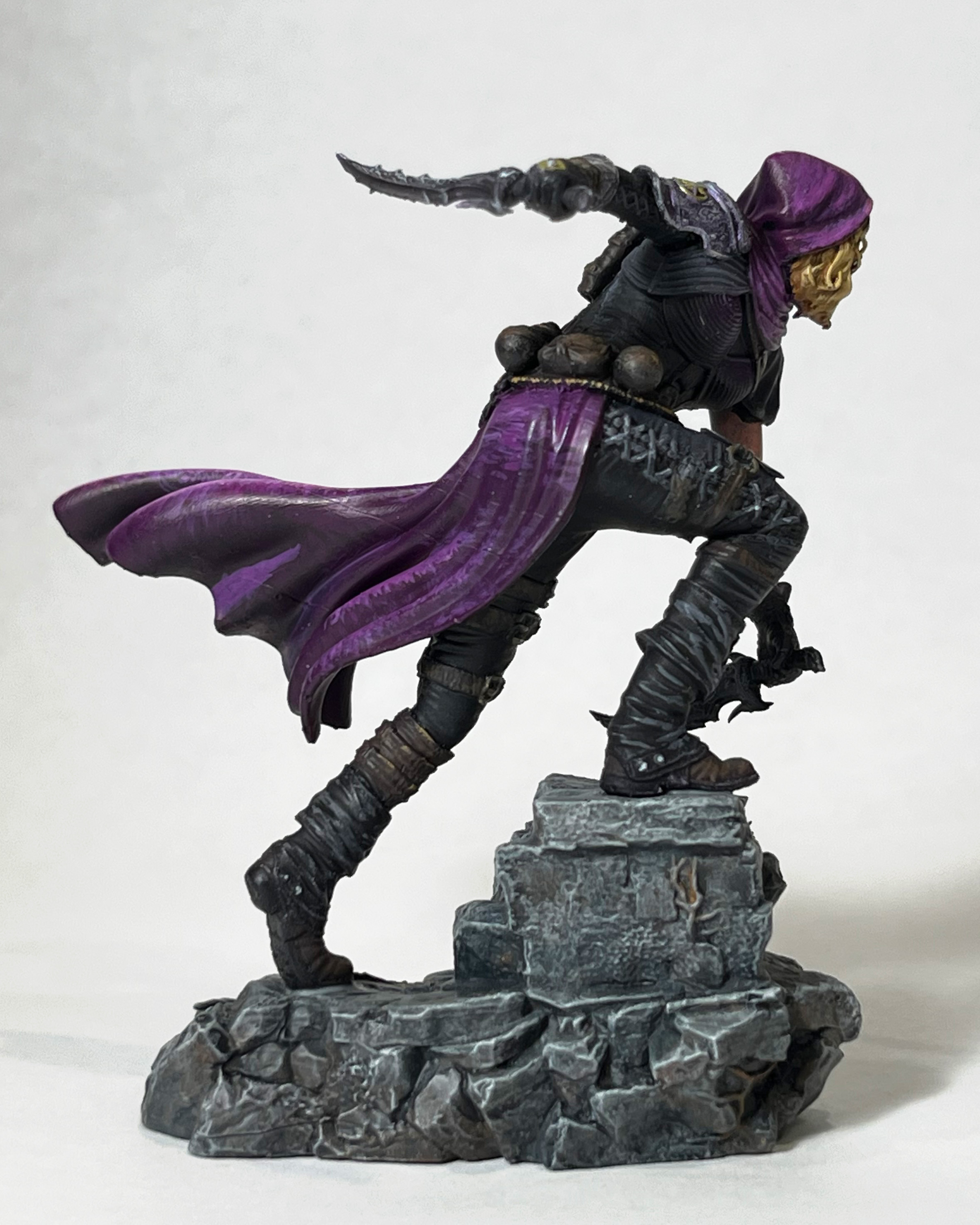 3D Printable Enika the Assassin [presupported] by Nerikson