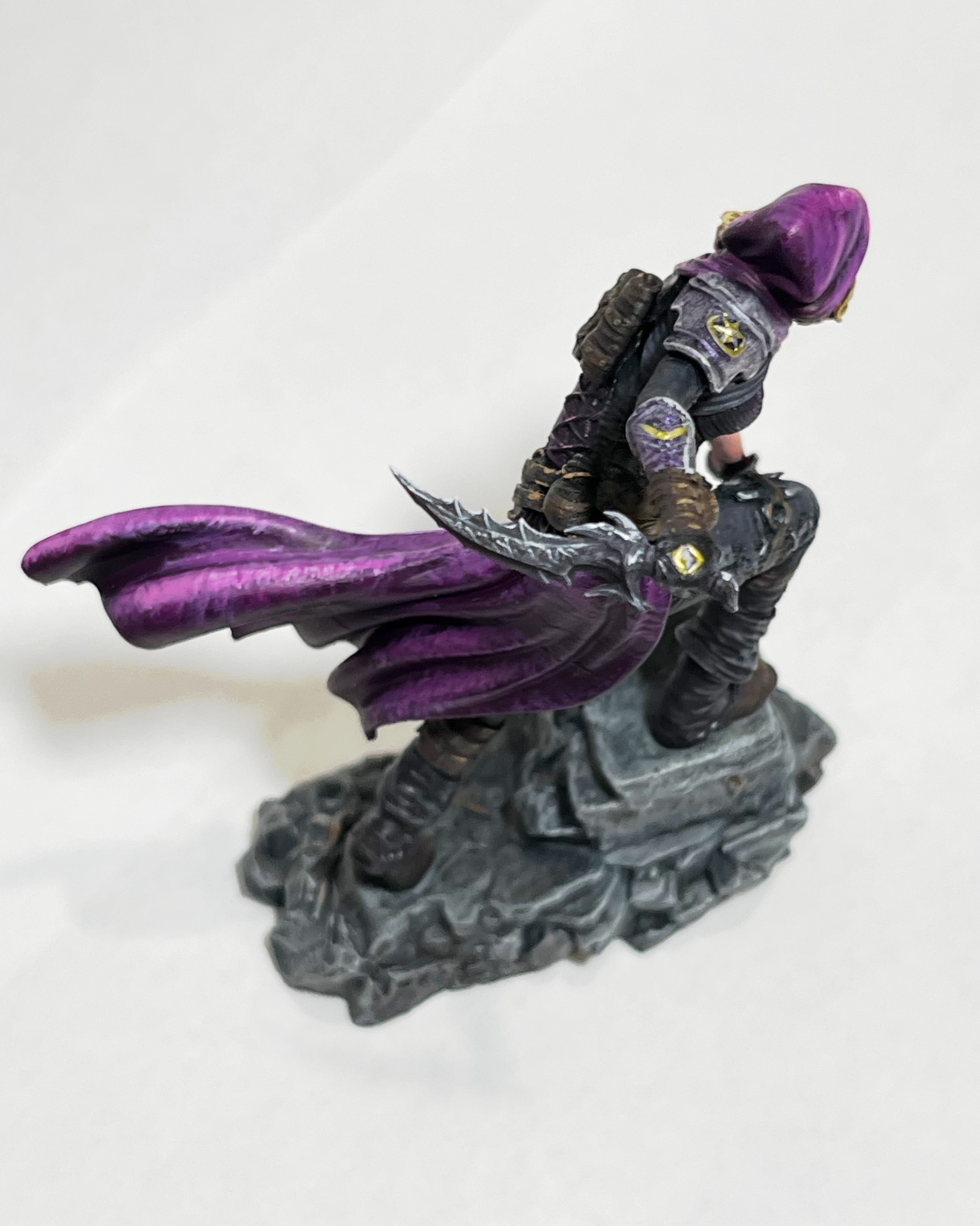 3D Printable Enika the Assassin [presupported] by Nerikson