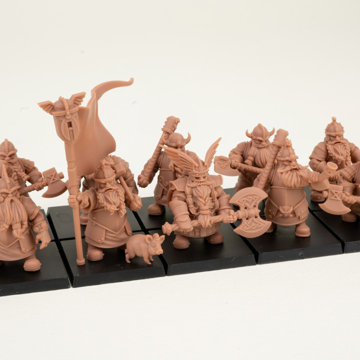 3D Printable Dwarf Clan Warriors by Matteo Donzelli