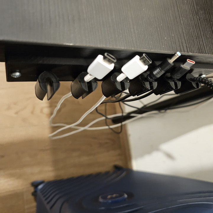 3D Printable Cable Manager Pro by Griffith A