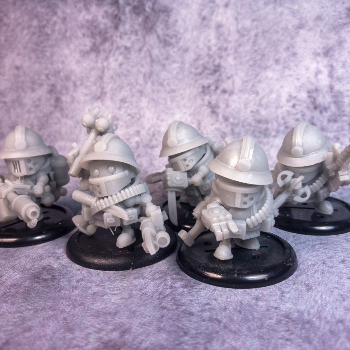 3D Printable WARPOD Trenchers 'RAID' and 'MARCH' Teams by Flytrap Digital
