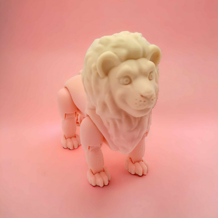 3D Printable Lion Flexible by The Dragon's Den
