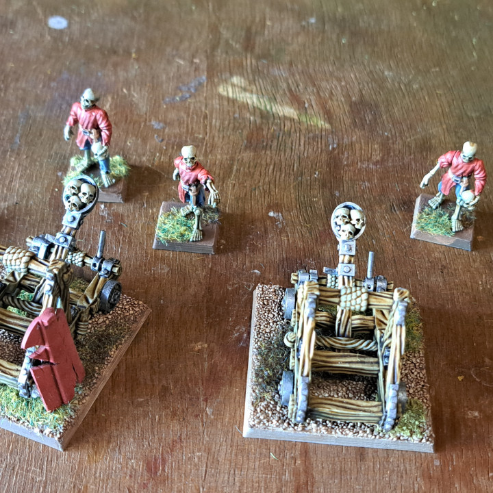 3D Printable Undead Catapult miniature (32mm, modular) by Juhász Gergely
