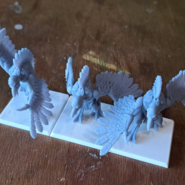 3D Printable Raven Horrors miniatures (32mm, modular) by Juhász Gergely