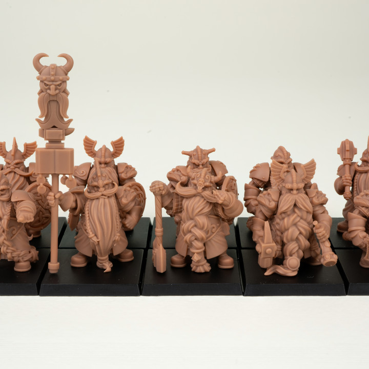 3D Printable Dwarf Clan Elders by Matteo Donzelli