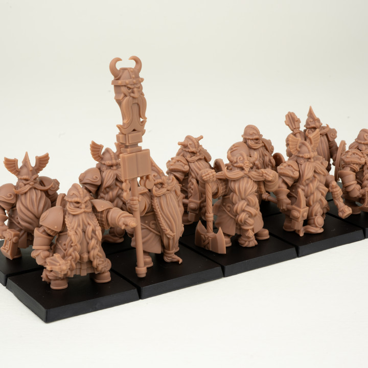 3D Printable Dwarf Clan Elders by Matteo Donzelli